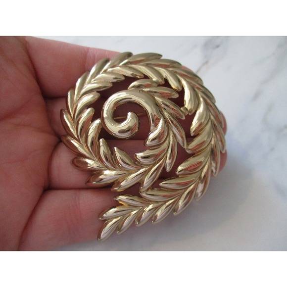Monet | Jewelry | Vintage Monet Extra Large Goldtone Swirling Vine Branch Brooch | Poshmark
